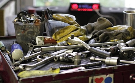 What Should be Your Basic Car Tools for Car Maintenance and Protection?
