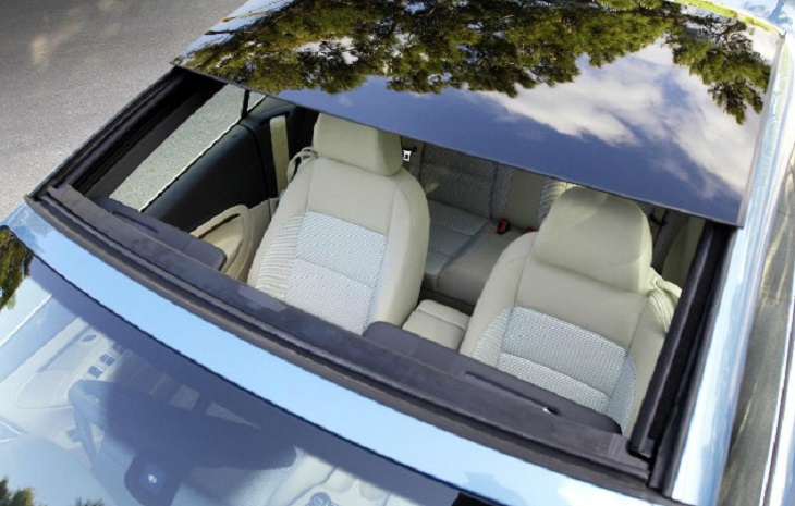 How to keep your Vehicle's Sunroof functional